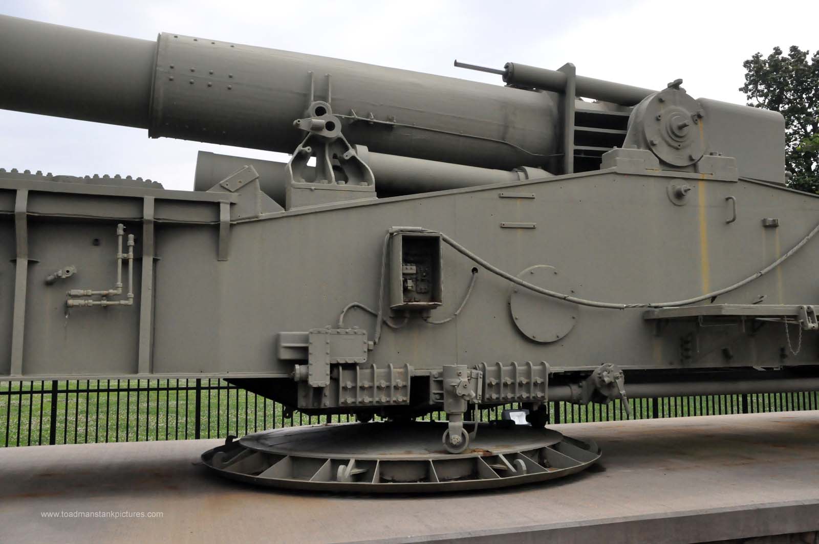 TOADMAN'S TANK PICTURES 240MM GUN T1 ON 280MM GUN CARRIAGE T72