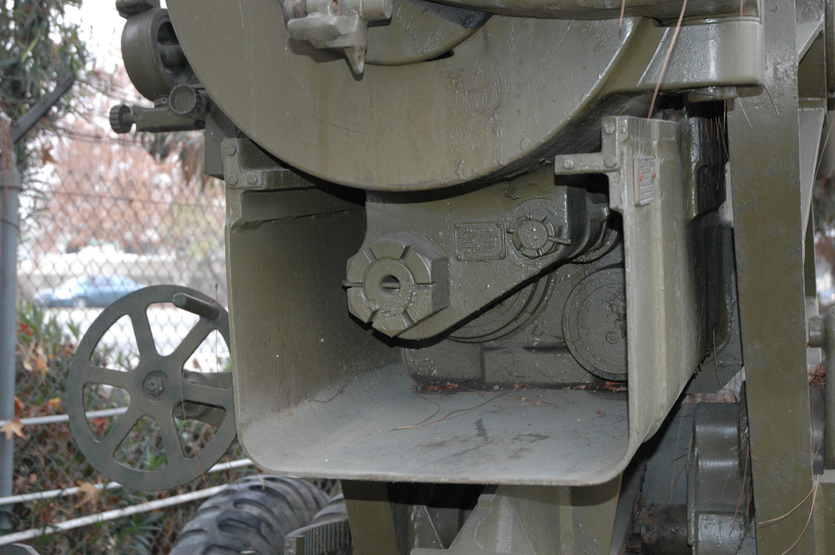 TOADMAN'S TANK PICTURES 8 INCH HOWITZER M1 M115 PAGE 1