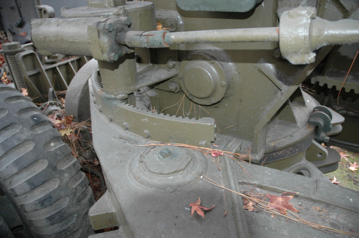 TOADMAN'S TANK PICTURES 8 INCH HOWITZER M1 M115 PAGE 1