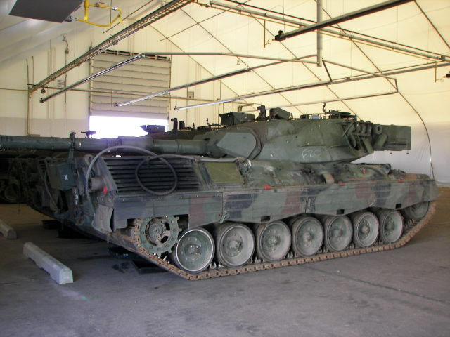 TOADMAN'S TANK PICTURES LEOPARD C-2