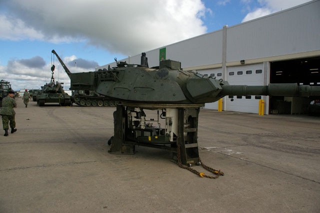 TOADMAN'S TANK PICTURES LEOPARD C-2