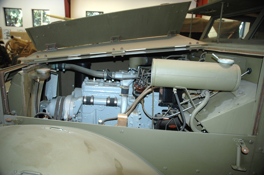 HALF-TRACK CAR M2A1 PHOTO DETAIL CD