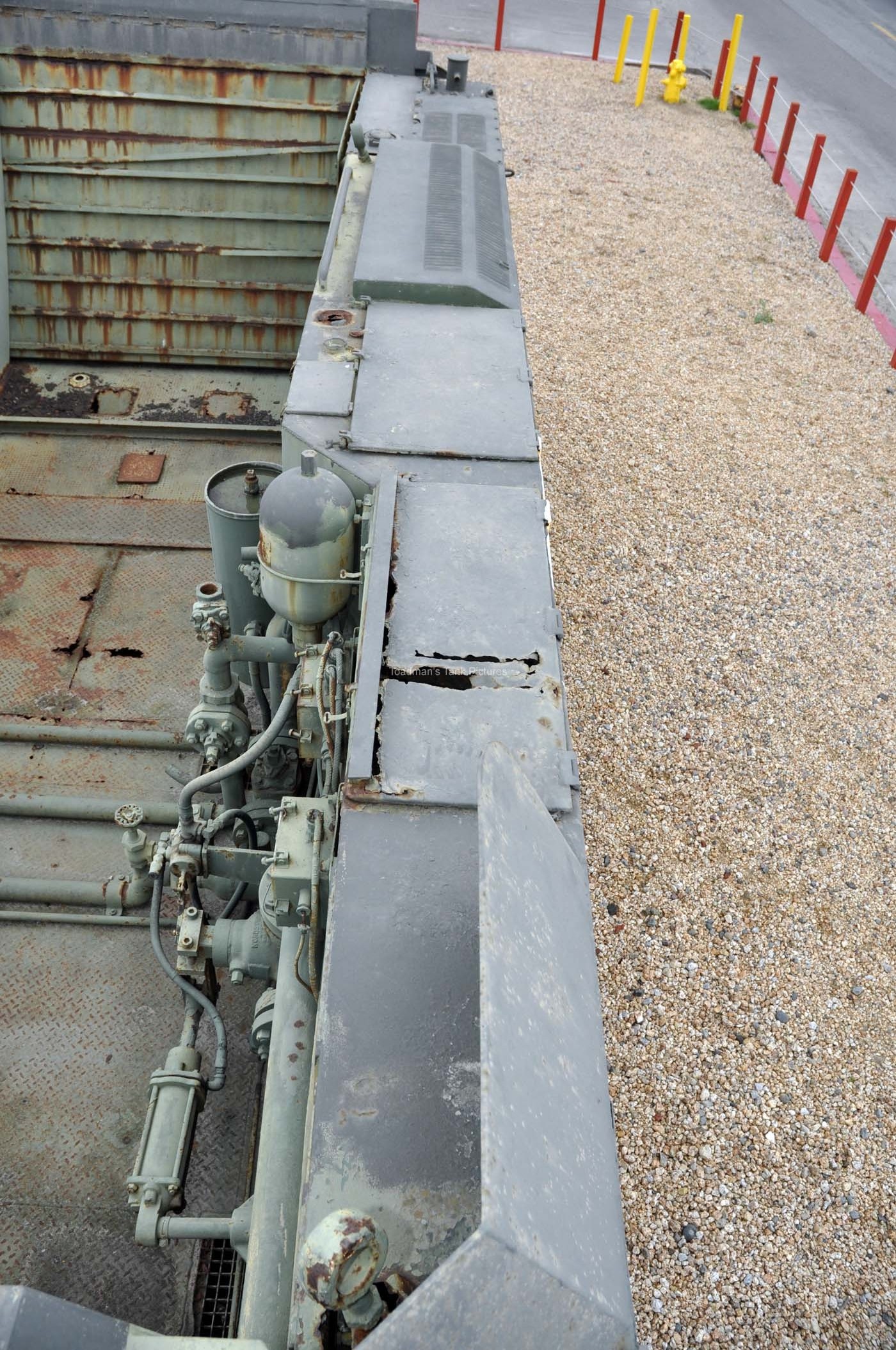 TOADMAN'S TANK PICTURES LVT3