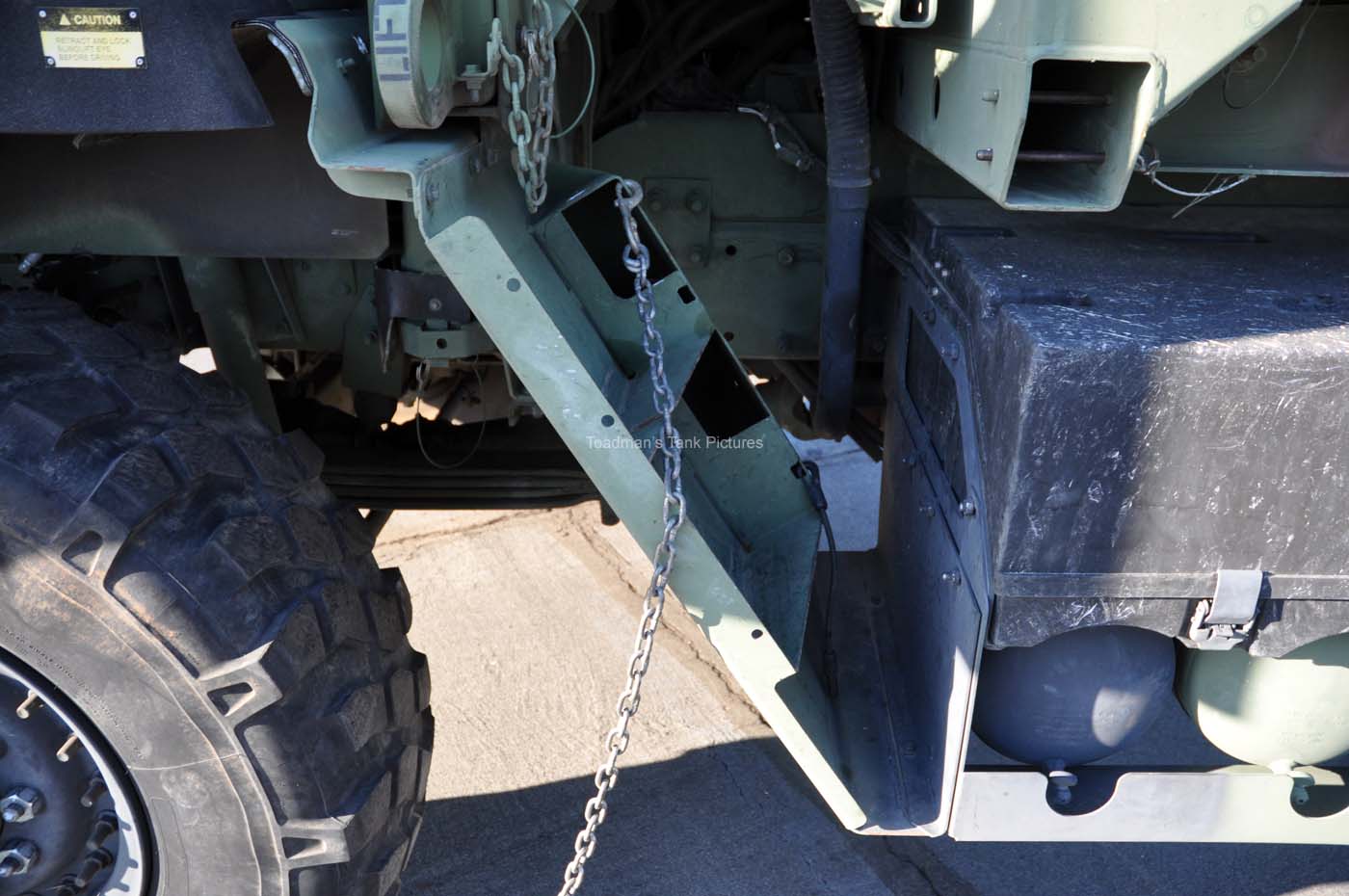 TOADMAN'S TANK PICTURES M1078A1 2.5 TON 4X4 LIGHT MEDIUM TACTICAL VEHICLE