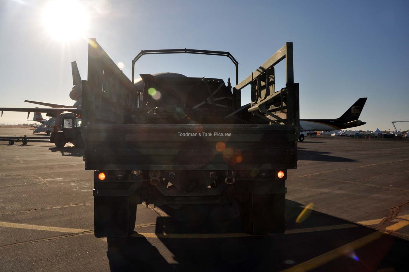 TOADMAN'S TANK PICTURES M1078A1 2.5 TON 4X4 LIGHT MEDIUM TACTICAL VEHICLE