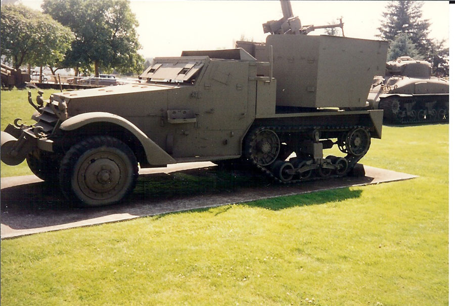 TOADMAN'S TANK PICTURES M15A1 GUN MOTOR CARRIAGE