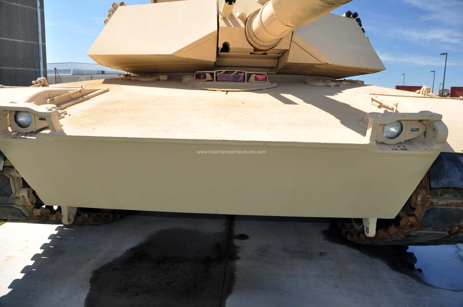 TOADMAN'S TANK PICTURES M1A1 ABRAMS