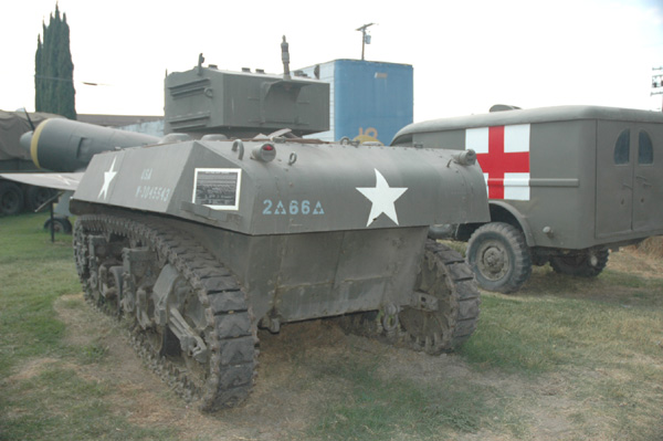 TOADMAN'S TANK PICTURES M3A3 STUART