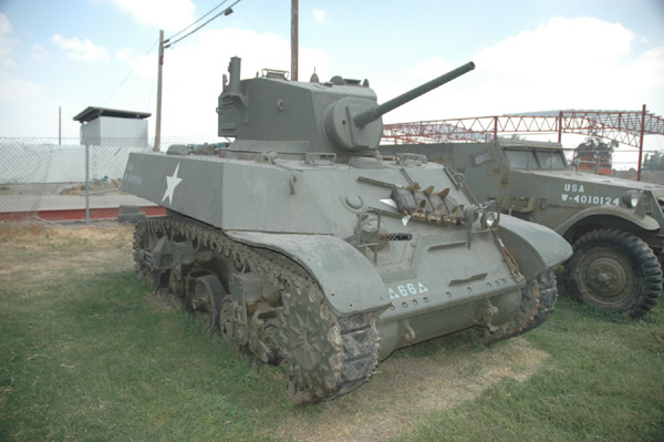 TOADMAN'S TANK PICTURES M3A3 STUART