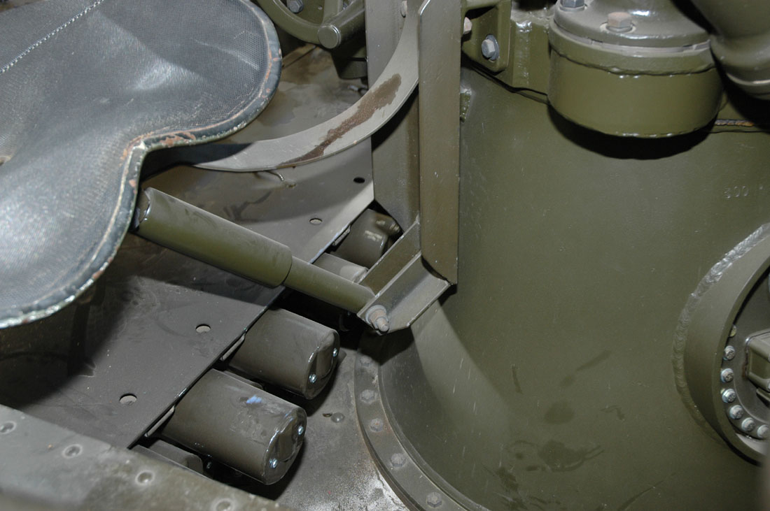 TOADMAN'S TANK PICTURES 90MM SELF-PROPELLED GUN M56