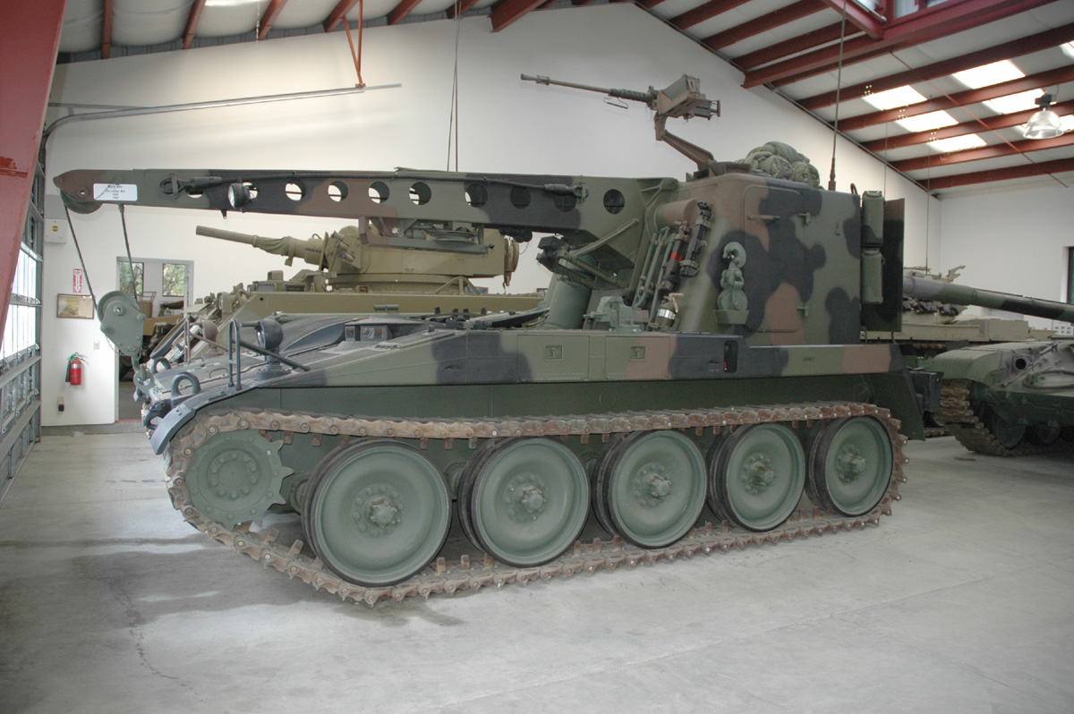 TOADMAN'S TANK PICTURES M578 LIGHT RECOVERY VEHICLE