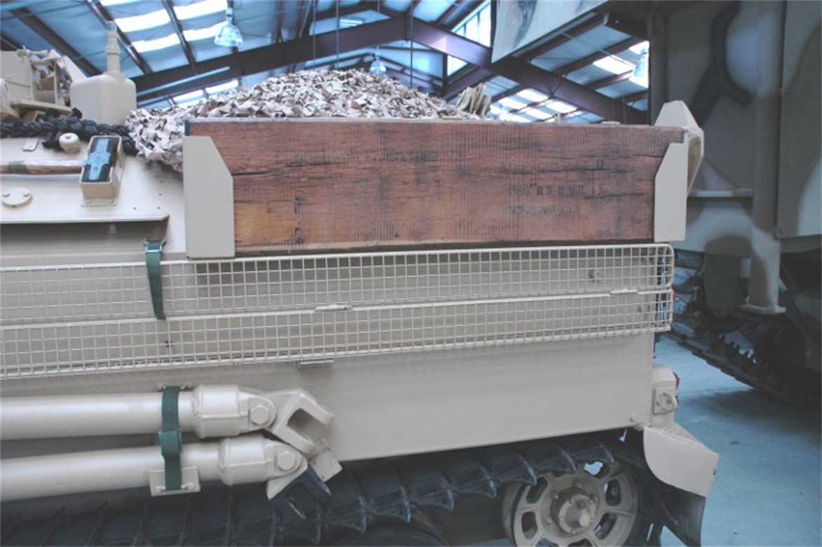 TOADMAN'S TANK PICTURES FV106 SAMSON