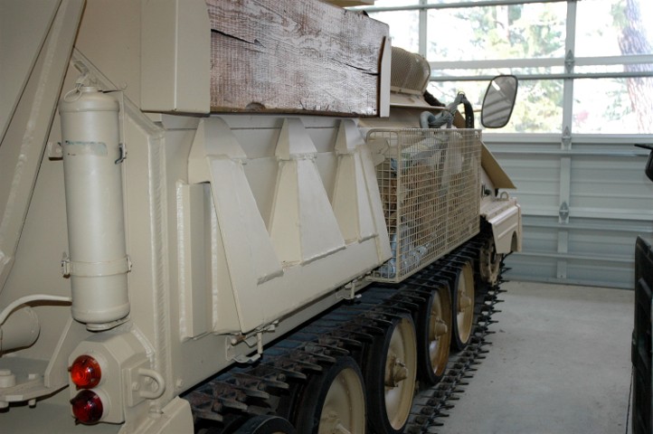 TOADMAN'S TANK PICTURES FV106 SAMSON