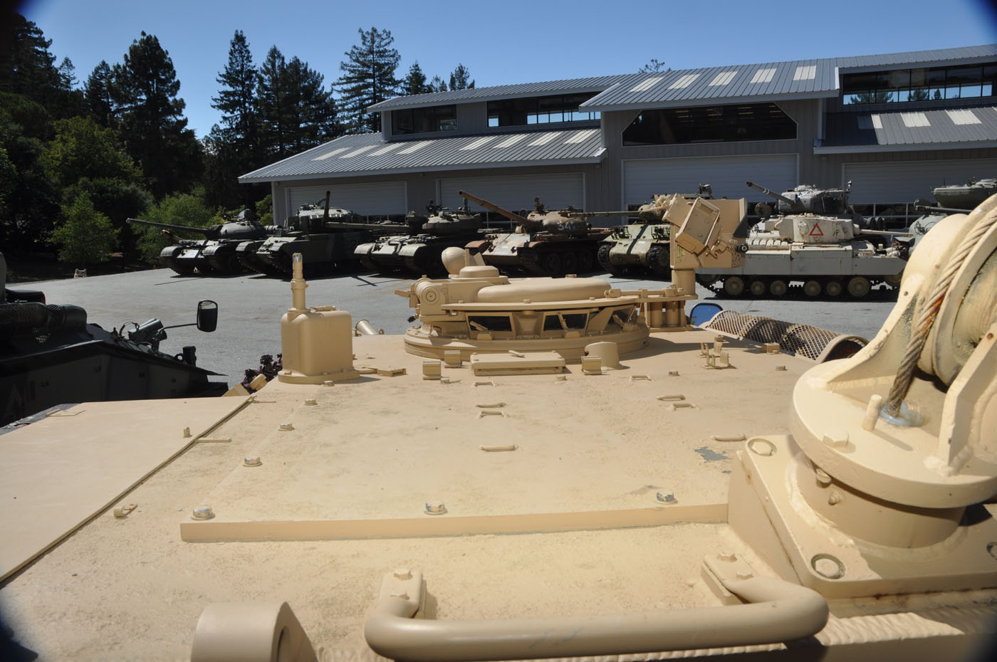 TOADMAN'S TANK PICTURES FV106 SAMSON