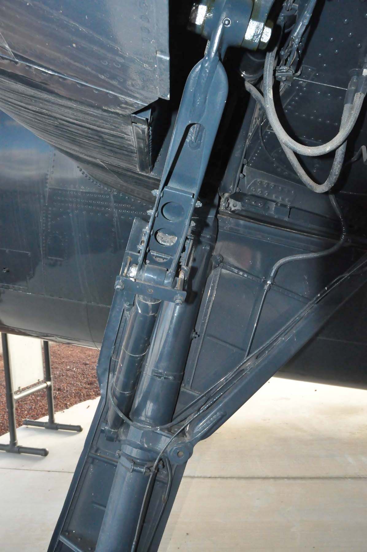 TOADMAN'S TANK PICTURES TBM-3E AVENGER