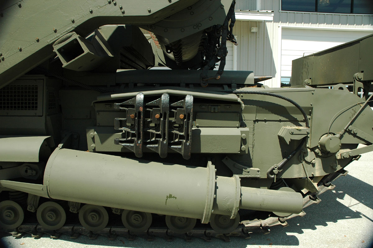 TOADMAN'S TANK PICTURES CHURCHILL TOAD