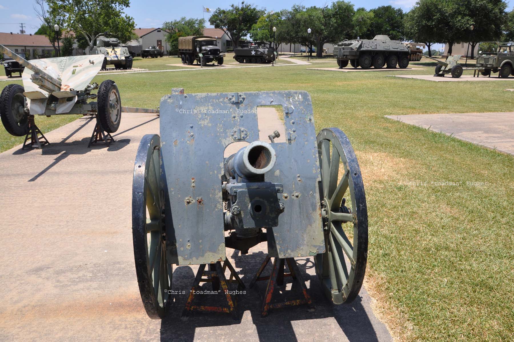 TOADMAN'S TANK PICTURES JAPANESE TYPE 41 75MM MOUNTAIN GUN